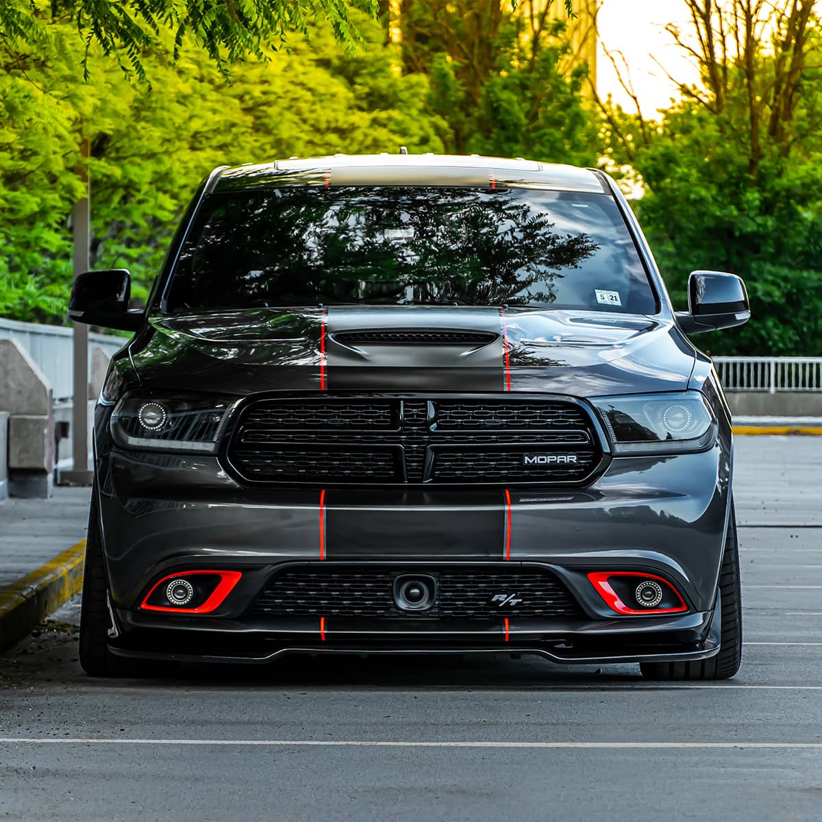 Modified Dodge Durango R/T on Air Suspension - Specs&Mods