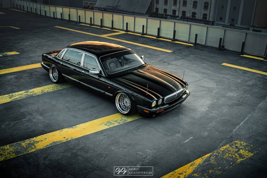 Bagged Jaguar XJ (X300) / Daimler Super V8 on Air Suspension - Specs&Mods