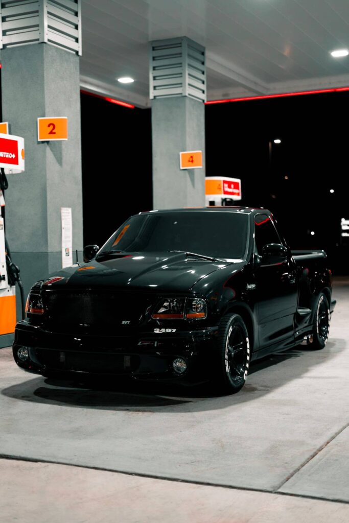 Black Modified Ford F150 SVT Lightning With Custom Upgrades - Specs&Mods