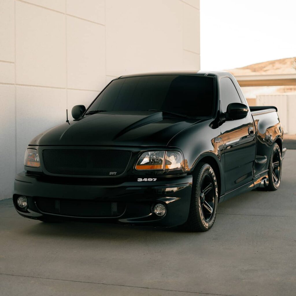 Black Modified Ford F150 SVT Lightning With Custom Upgrades - Specs&Mods