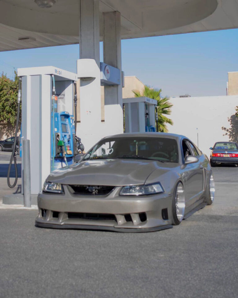 Bagged New Edge Ford Mustang on Airlift 3P Air Suspension