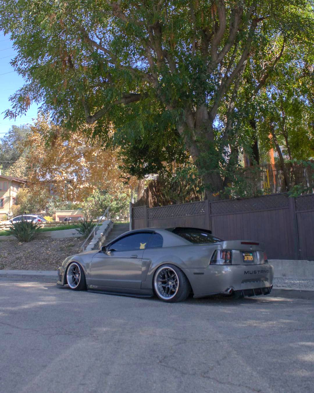 Bagged New Edge Ford Mustang on Airlift 3P Air Suspension