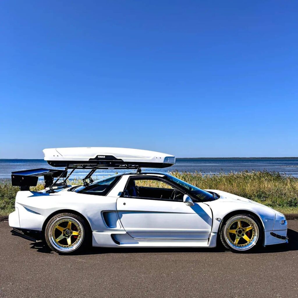 Modified HONDA NSX With a Roof Cargo Box for Camping in Japan