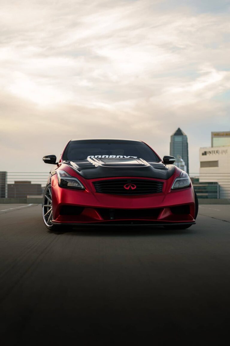Modified Infiniti G37 Coupe With Custom Body Kit