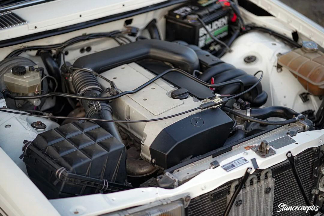 Bagged Mercedes W123 Coupe With AMG Body Kit - Specs&Mods