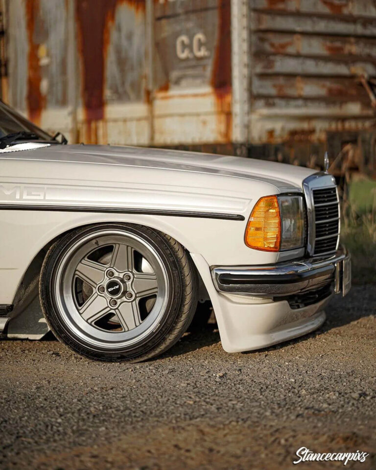 Bagged Mercedes W123 Coupe With AMG Body Kit - Specs&Mods