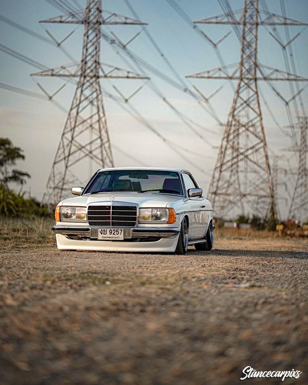 Bagged Mercedes W123 Coupe With AMG Body Kit - Specs&Mods