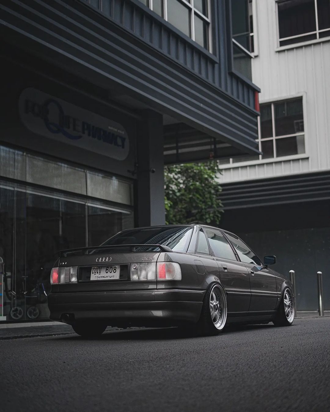 Modified 1994 Audi 80 B4 Zender on BBS Rims & Air Suspension