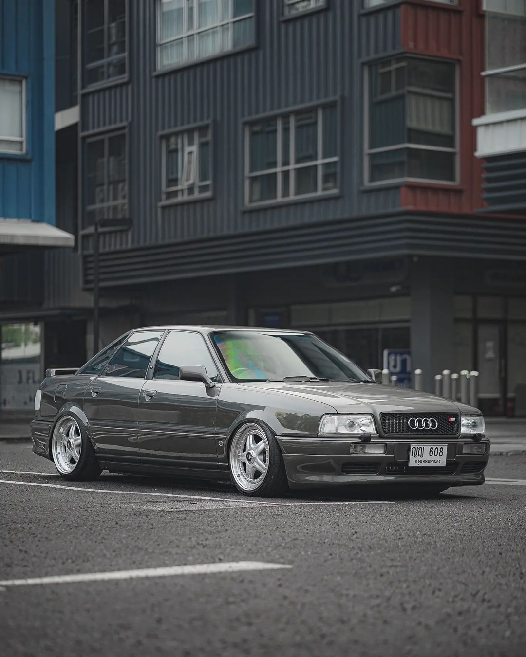 Modified 1994 Audi 80 B4 Zender on BBS Rims & Air Suspension