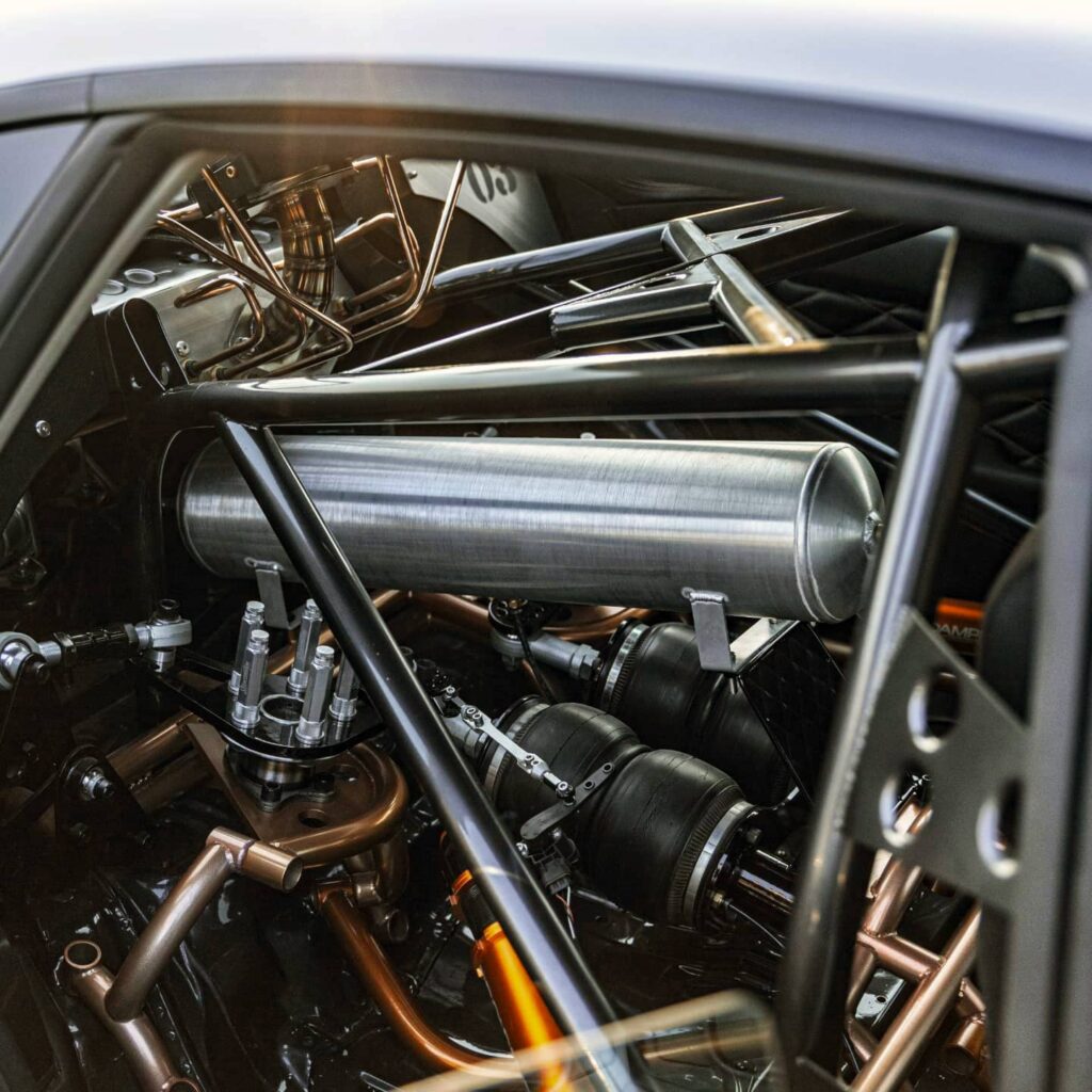 Slammed Subaru Legacy B4/BE With a Huge Camber & Air Suspension