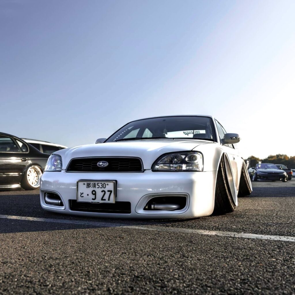 Slammed Subaru Legacy B4/BE With a Huge Camber & Air Suspension